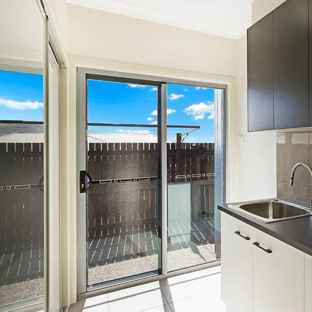 Best Aluminum Kitchen Doors in Dubai & Abu Dhabi – Mega Sale
